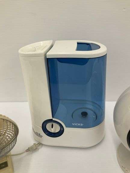 Vicks Humidifier, West Bend Windsprint Personal Fan, and Tozai Desk Fan ...