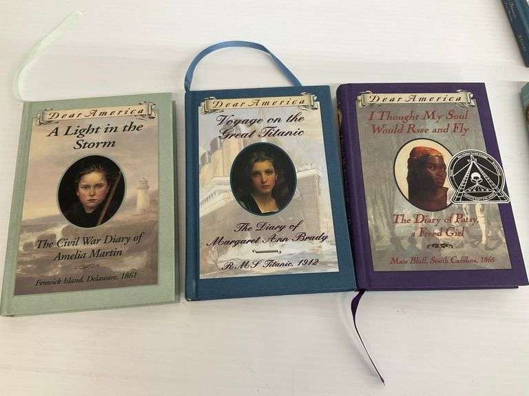 Dear America Book Collection - Beloit Auction & Realty