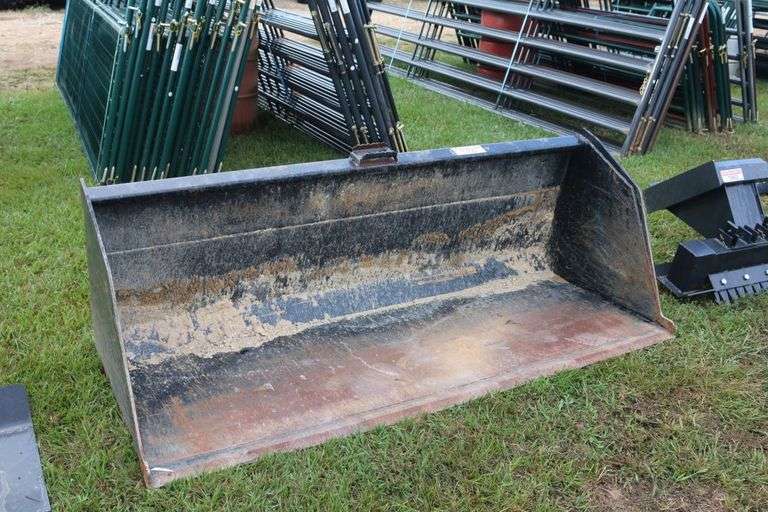 Skid Steer 83 Hi capacity bucket - Todd Morris Auction