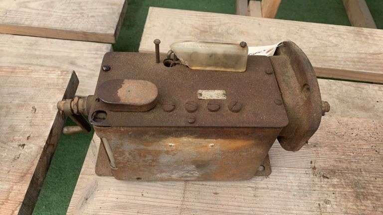 Manzel lubricator - Aumann Auctions, Inc.