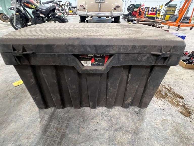 Job Box w/ Contents - Aumann Auctions, Inc.