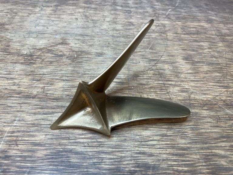 Oliver Hart-Parr 70 Brass Plowshares Radiator Cap Top - Aumann Auctions ...