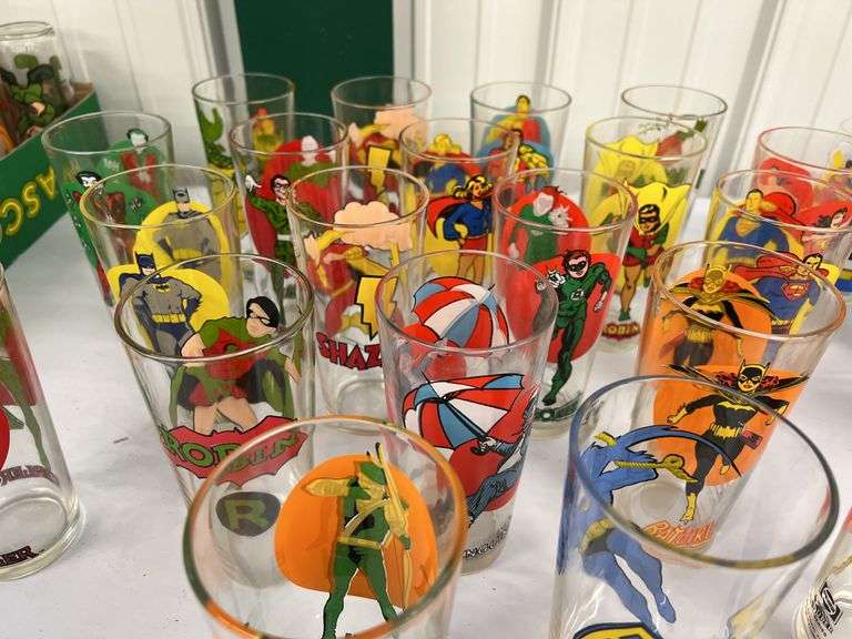 Appx 25 DC Superhero Pepsi Cups - Aumann Auctions, Inc.