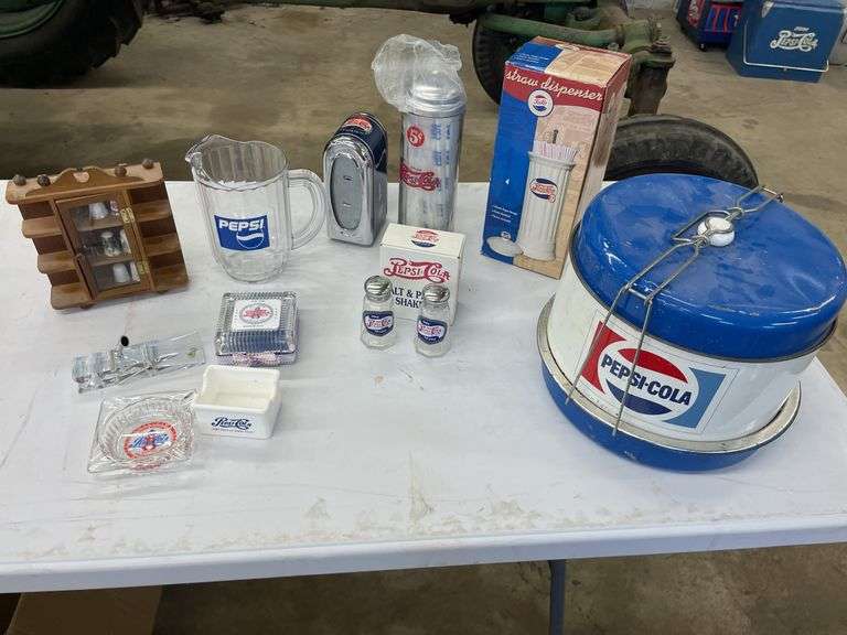 Lot of Assorted Pepsi Kitchen Items - Aumann Auctions, Inc.