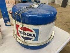 Lot of Assorted Pepsi Kitchen Items - Aumann Auctions, Inc.