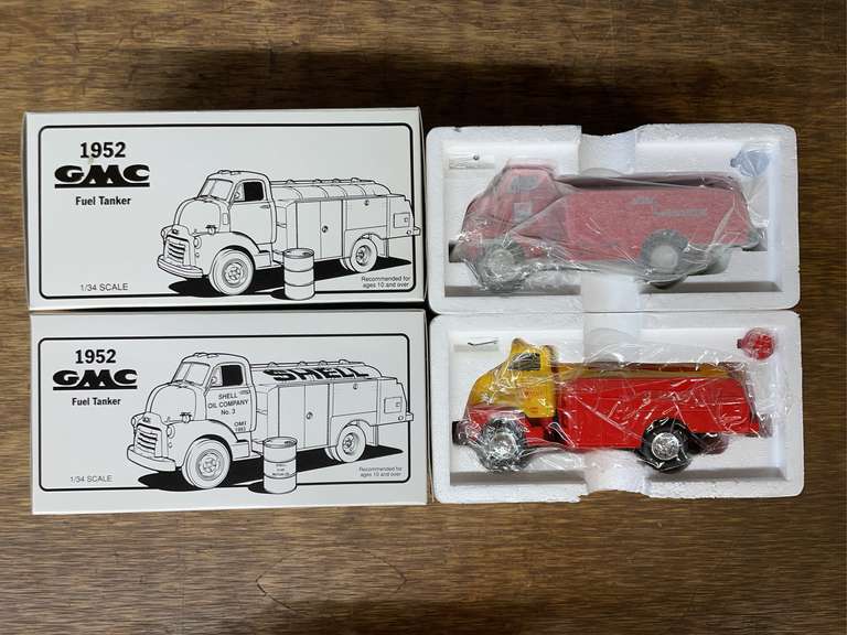 (2) 1/34 GMC Mobiloil + Shell Tanker Trucks NIB 1st Gear - Aumann ...