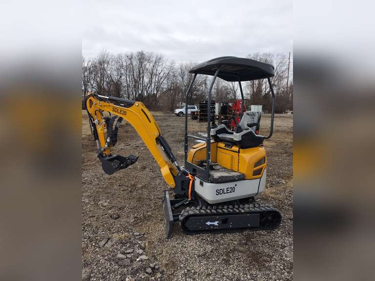 SDLE20 Mini Excavator - SD Launch - Aumann Auctions, Inc.