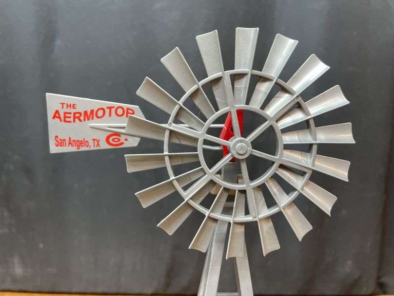 Aermotor Windmill - Aumann Auctions, Inc.