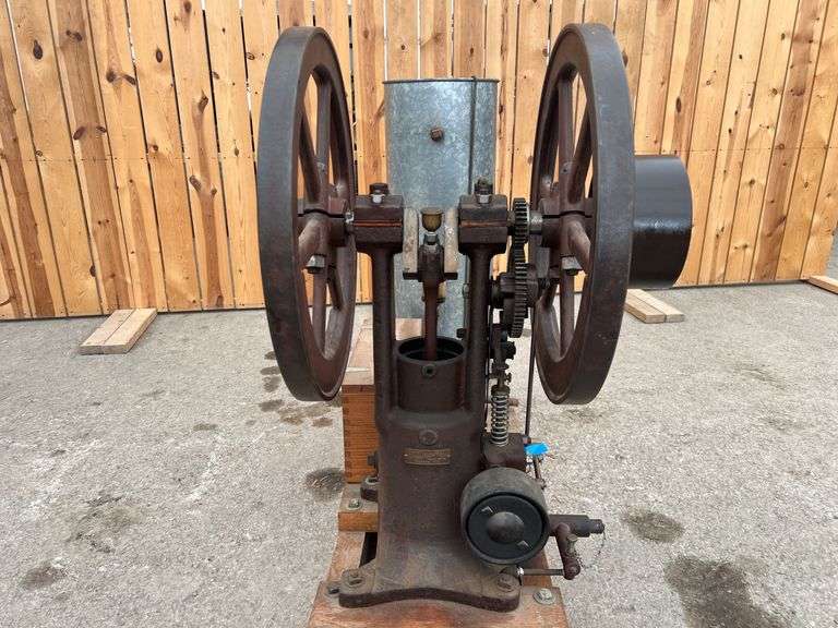 1hp Gemmer Inverted Engine - Aumann Auctions, Inc.