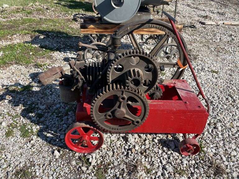 Aermotor Engine - Aumann Auctions, Inc.