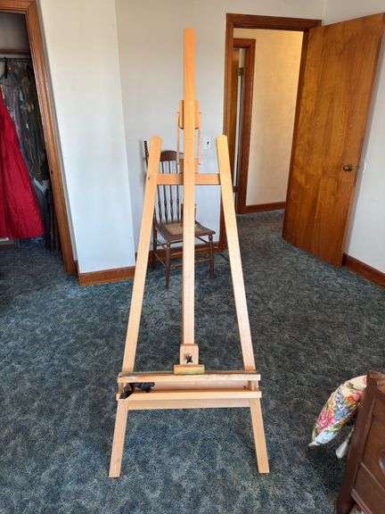 Wood Easel - Aumann Auctions, Inc.