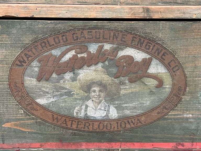 Waterloo Gasoline Engine Co. Seat/Toolbox - Aumann Auctions, Inc.