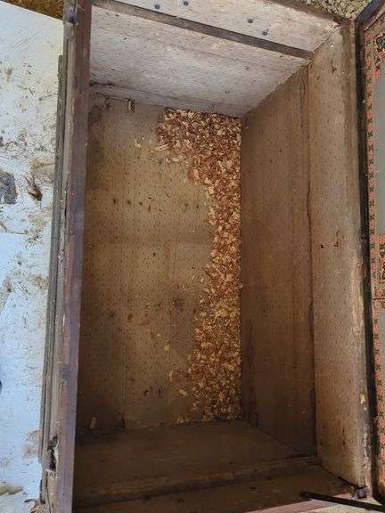 Springfield Trunk Factory Wooden Trunk - Aumann Auctions, Inc.