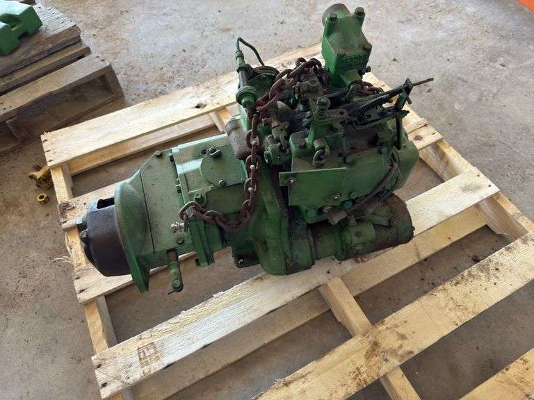 John Deere Pony Motor - Aumann Auctions, Inc.