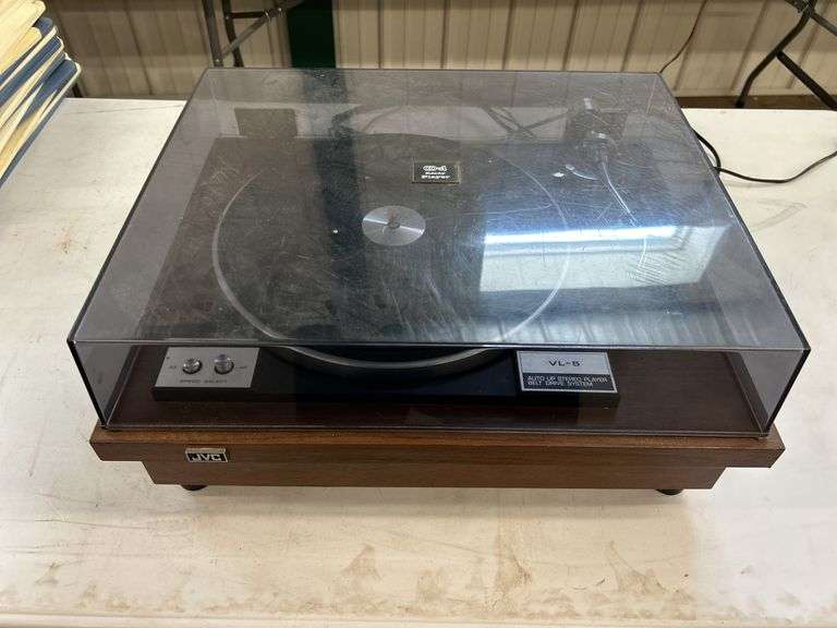 JVC VL-5 Stereo Record Player - Aumann Auctions, Inc.