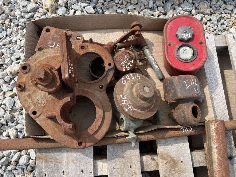 IHC M Gas Engine Parts - Aumann Auctions, Inc.
