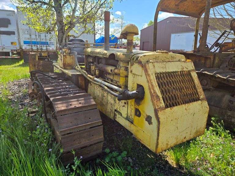 Caterpillar RD4 tractor - Aumann Auctions, Inc.