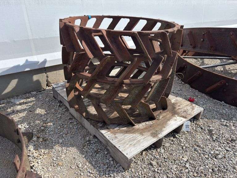 (2) Samson Sieve Grip rear wheels Extensions - Aumann Auctions, Inc.