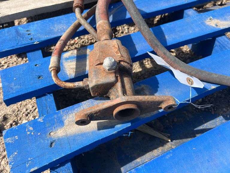 Allis Chalmers WD45 Diesel Power Steering Pump and Tank - Aumann ...