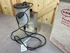 Lee Lead Production Pot - Aumann Auctions, Inc.