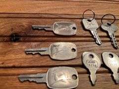 (8) John Deere Keys - Aumann Auctions, Inc.