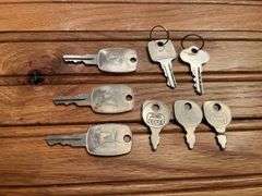 (8) John Deere Keys - Aumann Auctions, Inc.