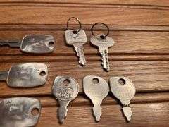 (8) John Deere Keys - Aumann Auctions, Inc.