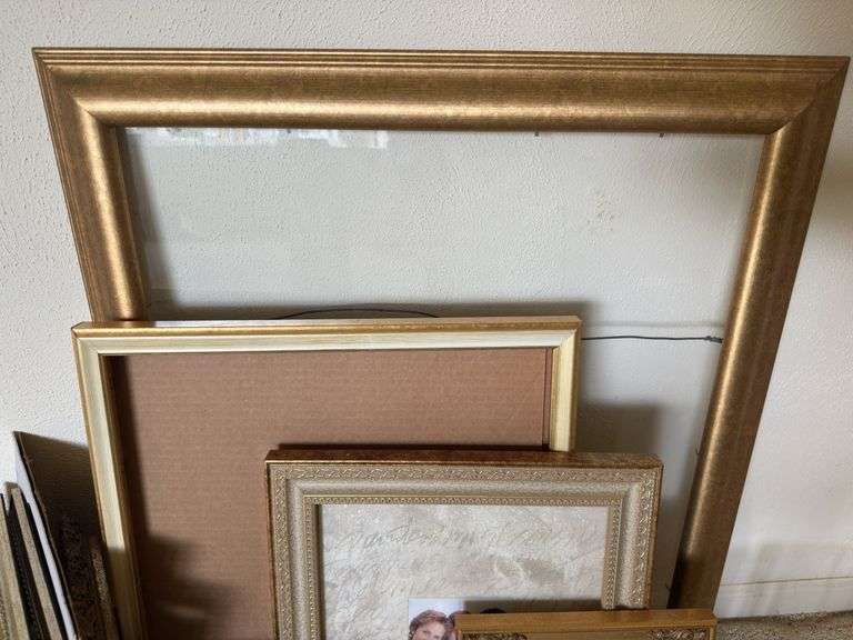 Lot of Assorted frames - Aumann Auctions, Inc.
