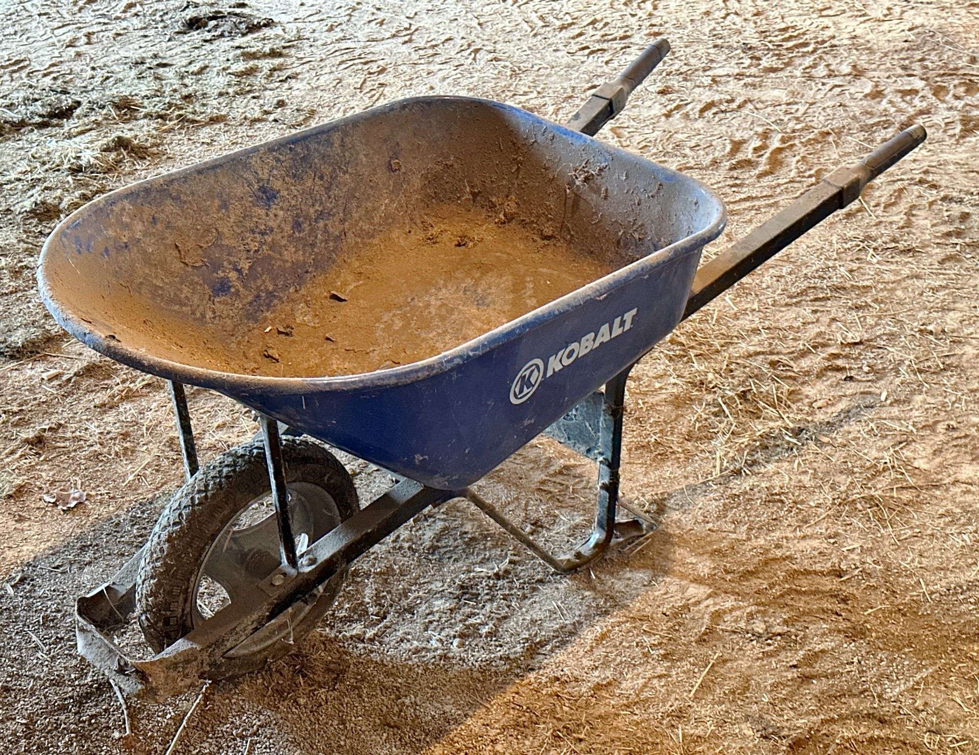 Kobalt Heavy Duty Wheelbarrow Beckort Auctions LLC
