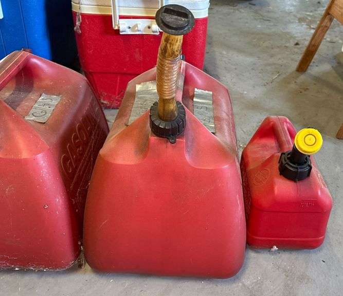 Fuel Cans - Beckort Auctions, LLC