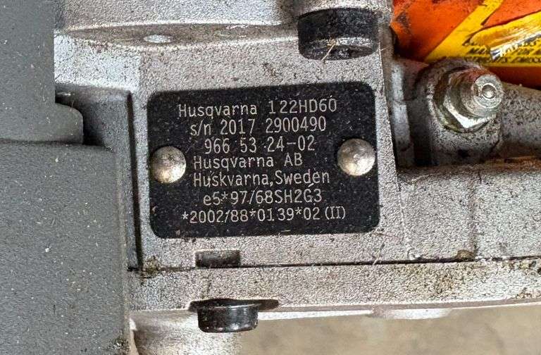 Husqvarna 122HD60 Gas Powered Hedge Trimmer - Beckort Auctions, LLC