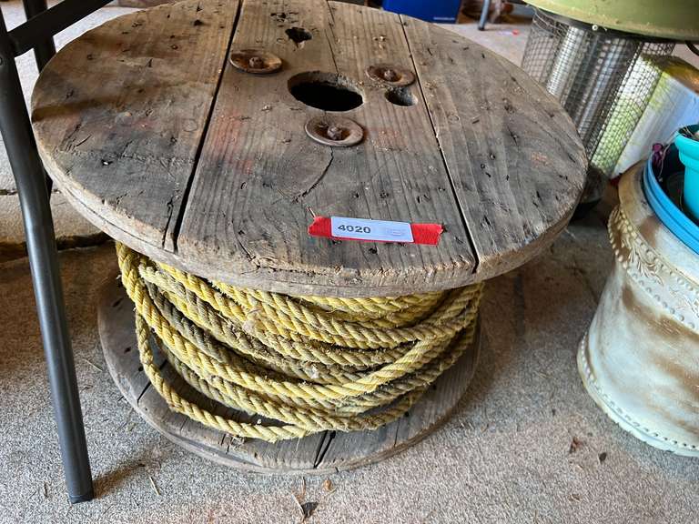 Heavy duty nylon rope, partial spool, believed to be 75+ feet, see ...