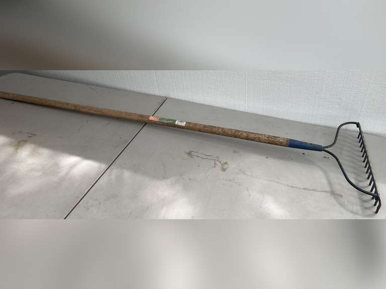 Barn 2… bow rake, see pictures for details. - L.W. Benton Company, Inc.