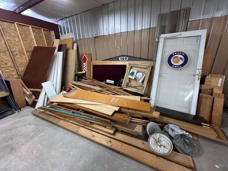 G… ASSORTED WOOD SCRAP AND MORE TO INCLUDE 1X, 2X, DOORS, SHELVING ...