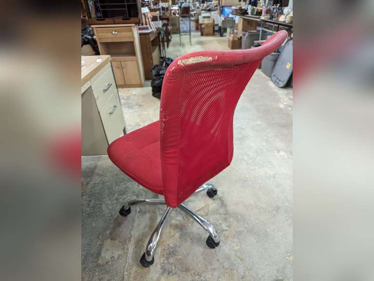 VINTAGE METAL DESK AND ADJUSTABLE ROLLING OFFICE CHAIR - L.W. Benton ...