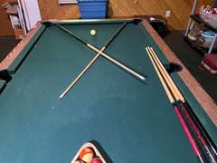 C…OLIO 8’ DROP POCKET POOL TABLE, COMES WITH BALLS, AND POOL CUES ...