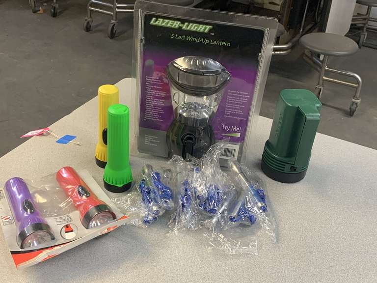 NEW LAZER-LIGHT 5 LED WIND-UP LANTERN, 5 OTHER FLASHLIGHTS & STACK OF ...