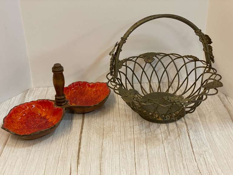 Vintage treasure craft ceramic table server, also includes a vintage ...