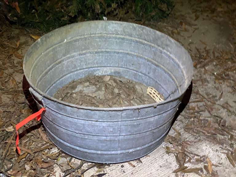 Barn… galvanized Metal wash tub - L.W. Benton Company, Inc.