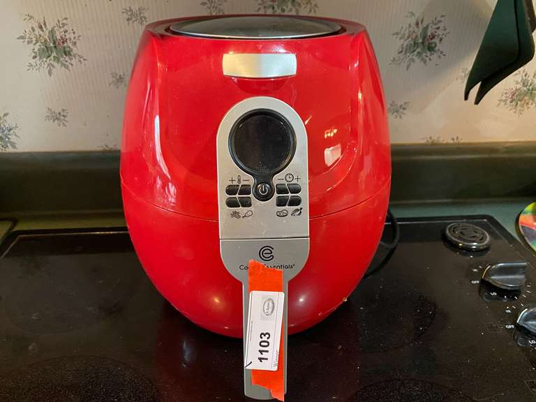 KIT… Cook’s Essentials air fryer, power’s up, see pictures or details ...