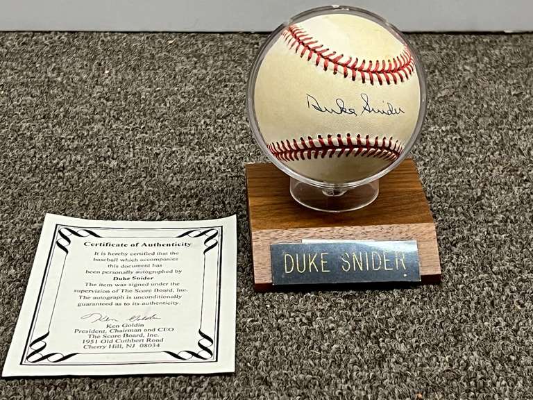 Duke Snider autographed baseball, comes with display and certificate of ...