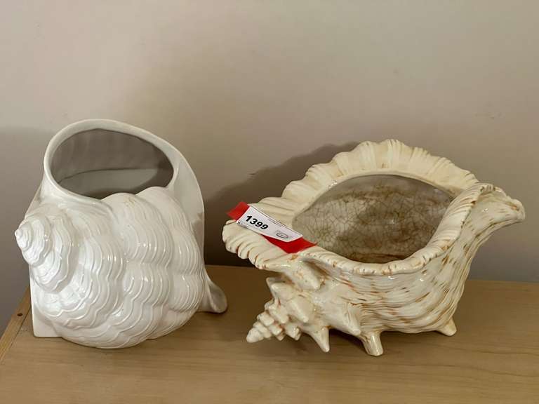 Master… Ceramic shell planter, also includes a ceramic shell tissue box ...