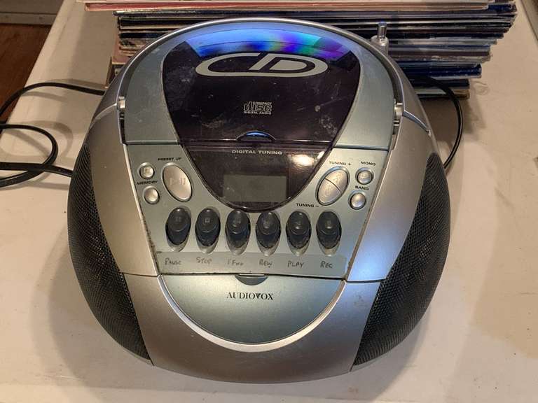 AUDIOVOX RECORD & PLAY CD MACHINE - MUSIC ROOM CLOSET - L.W. Benton ...