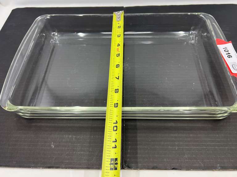 LR… Vintage Pyrex bakeware, see pictures for details. - L.W. Benton ...