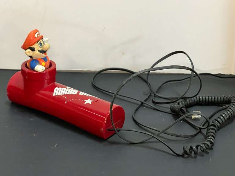 Super Mario Brothers push button telephone, see pictures for details ...