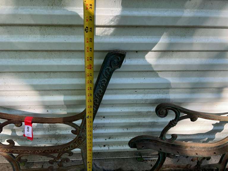 Bay3…Cast metal bench ends, set of two, see pictures for details. - L.W ...