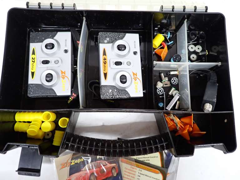 Zip Zaps Micro RC Car Lot with Carry Case, Controllers, Parts - L.W ...