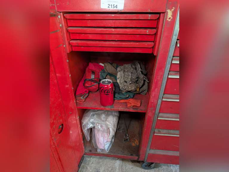 CONTENTS OF LEFT SIDE CABINET OF SNAP-ON RED TOOL CABINET INCLUDING ...