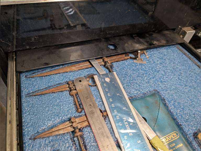 CONTENTS OF BLACK SNAP-ON TOOL CABINET DRAWER MARKED 2130 INCLUDING ...