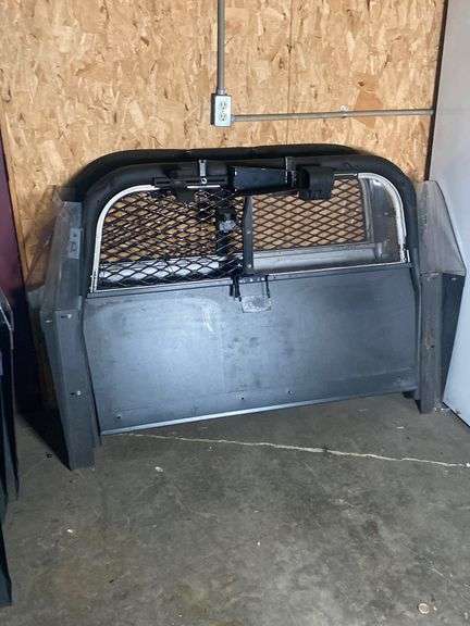 PARTITION FOR POLICE CAR - Ford Brothers, Inc.